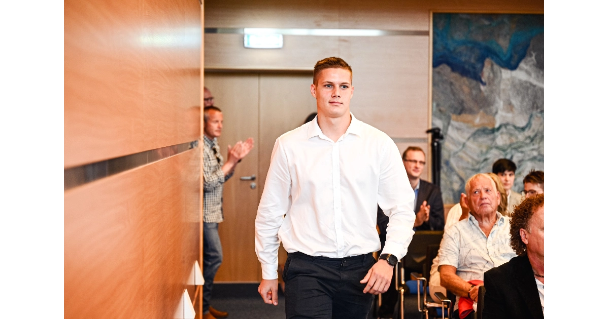 Jégkorong: Németh Zalán lett az évad legjobb ifjúsági játékosa