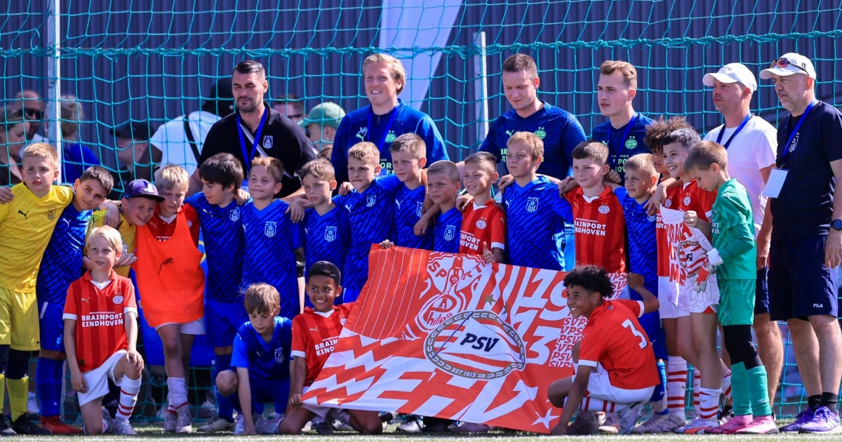 Labdarúgás: „A labda legyen a gyerek legjobb barátja” – a PSV Eindhoven ...